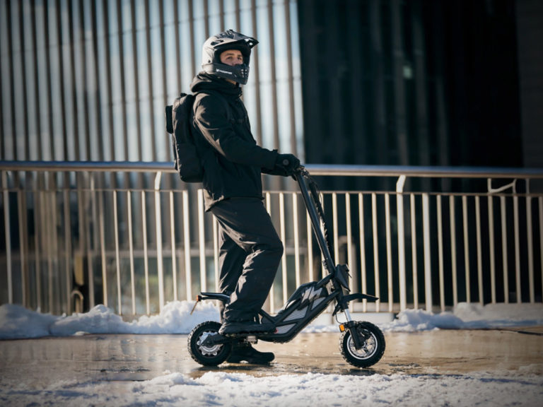 Acer Predator Extreme PES017: terepre szánt elektromos roller a ...