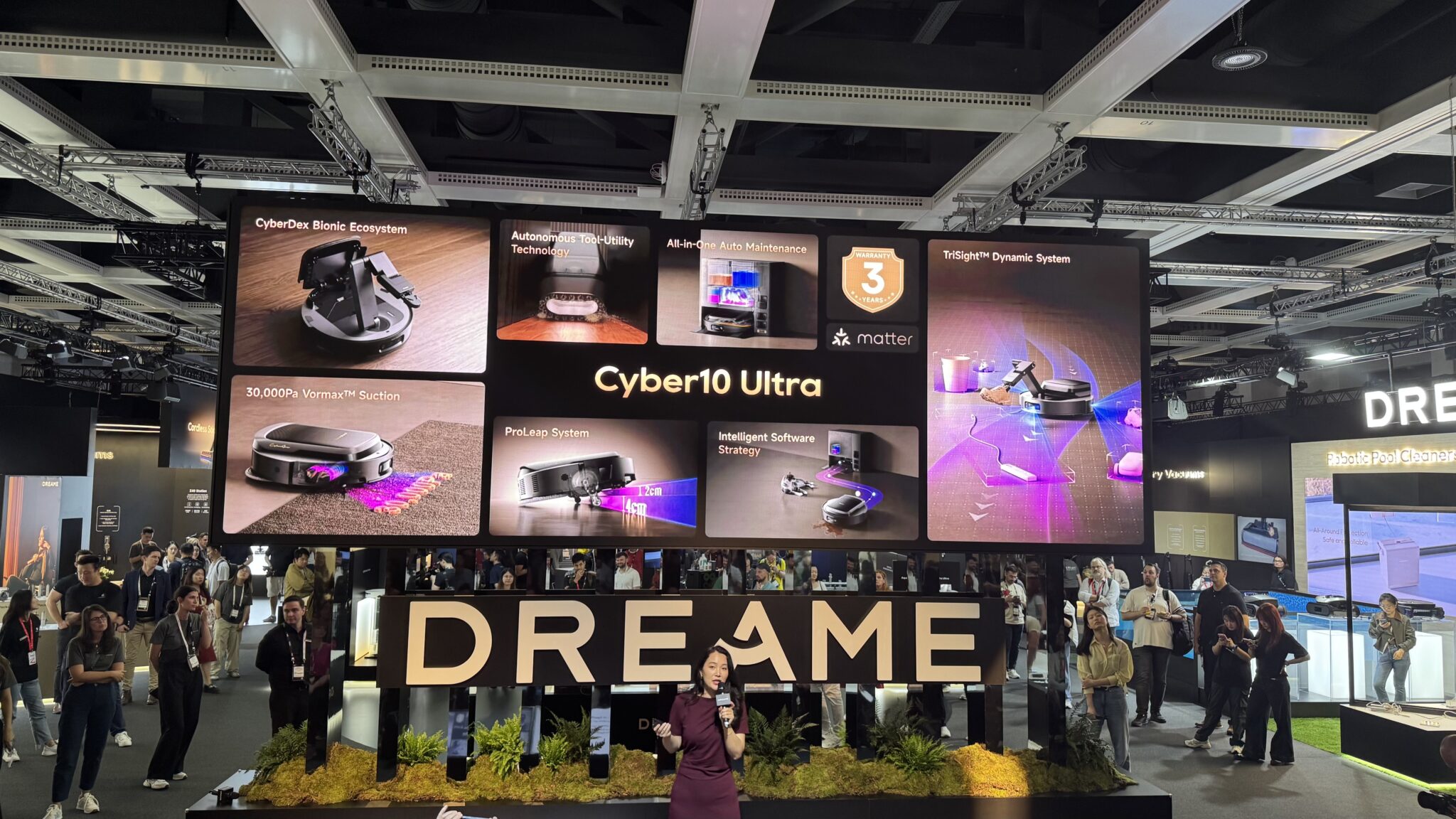 Dreame Cyber10 Ultra: robotkar segítségével pakol el a lakásban a ...